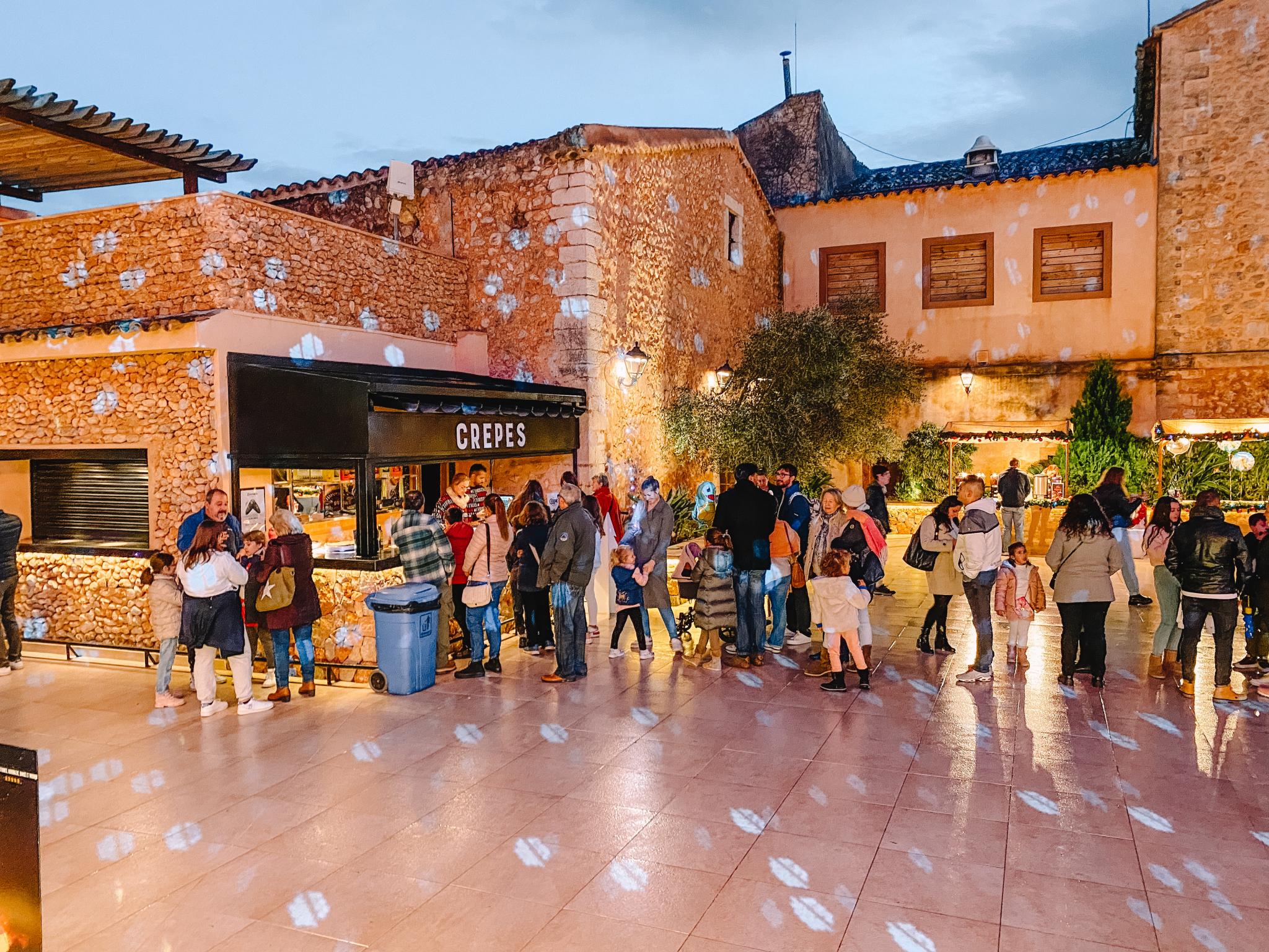 Photo gallery: Christmas Wonderland at House of Son Amar