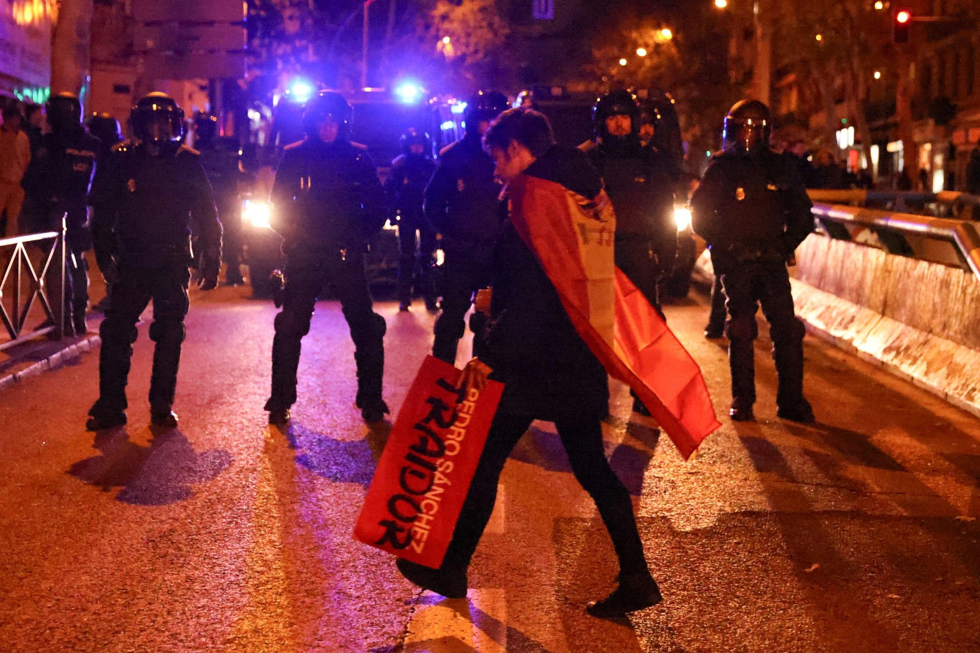 Mallorca politics: Spain PM strikes key deal with Catalan separatists ...