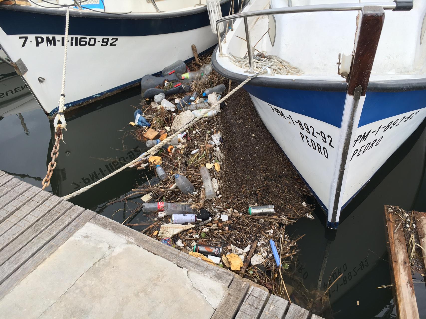 Mallorca - Soller sea pollution