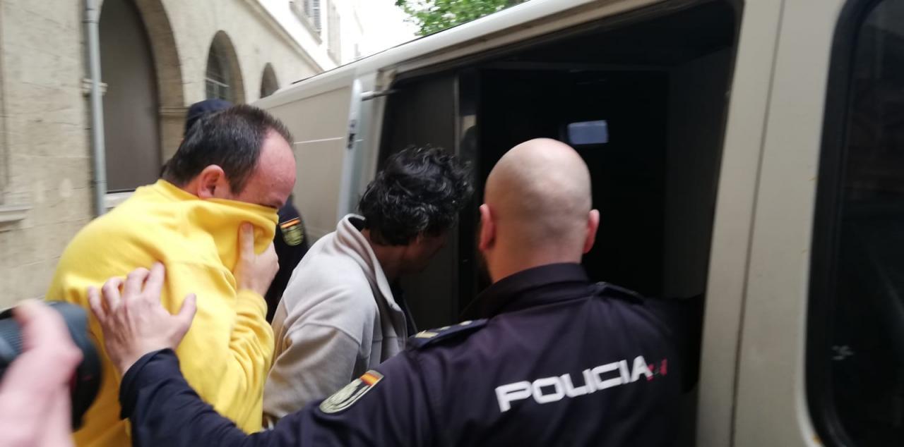 Prison for two Palma pyromaniacs