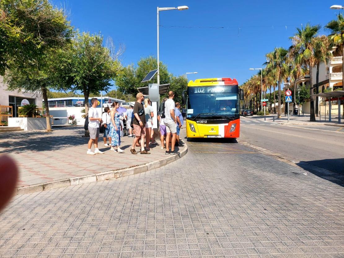 Airport bus timetables affected by Mallorca bus strike — check all ...