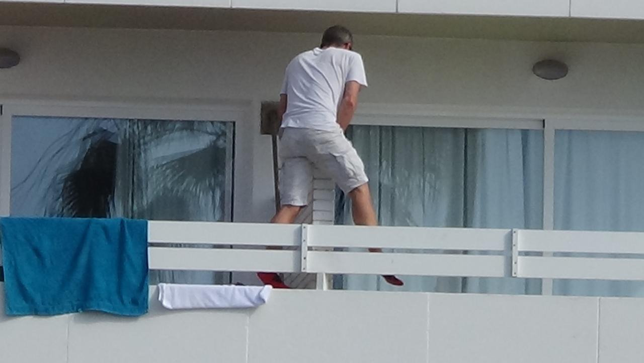 Mallorca: Three fined for "balconing" in Magalluf