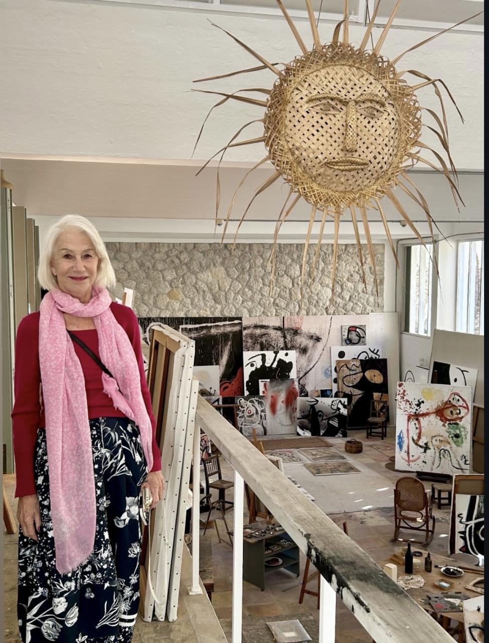 Pierce Brosnan and Helen Mirren visit Palma Cathedral during break in ...