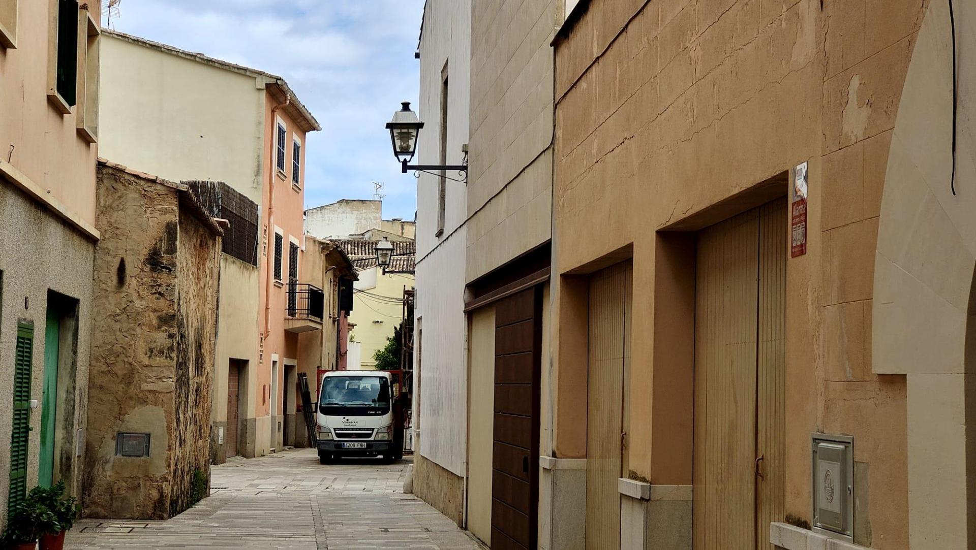 Drivers face €200 fines as Alcudia turns old town into pedestrian zone