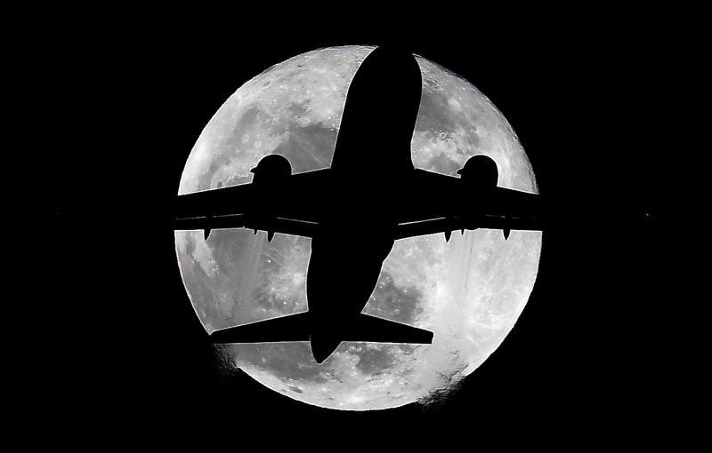 The eclipse will inject €360 million into the Spanish economy in a ...