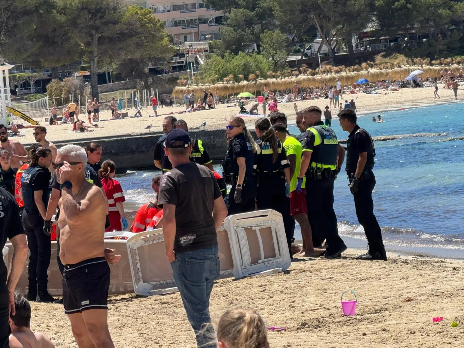 UK tourist pulled from sea without a pulse at Santa Ponsa beach ...