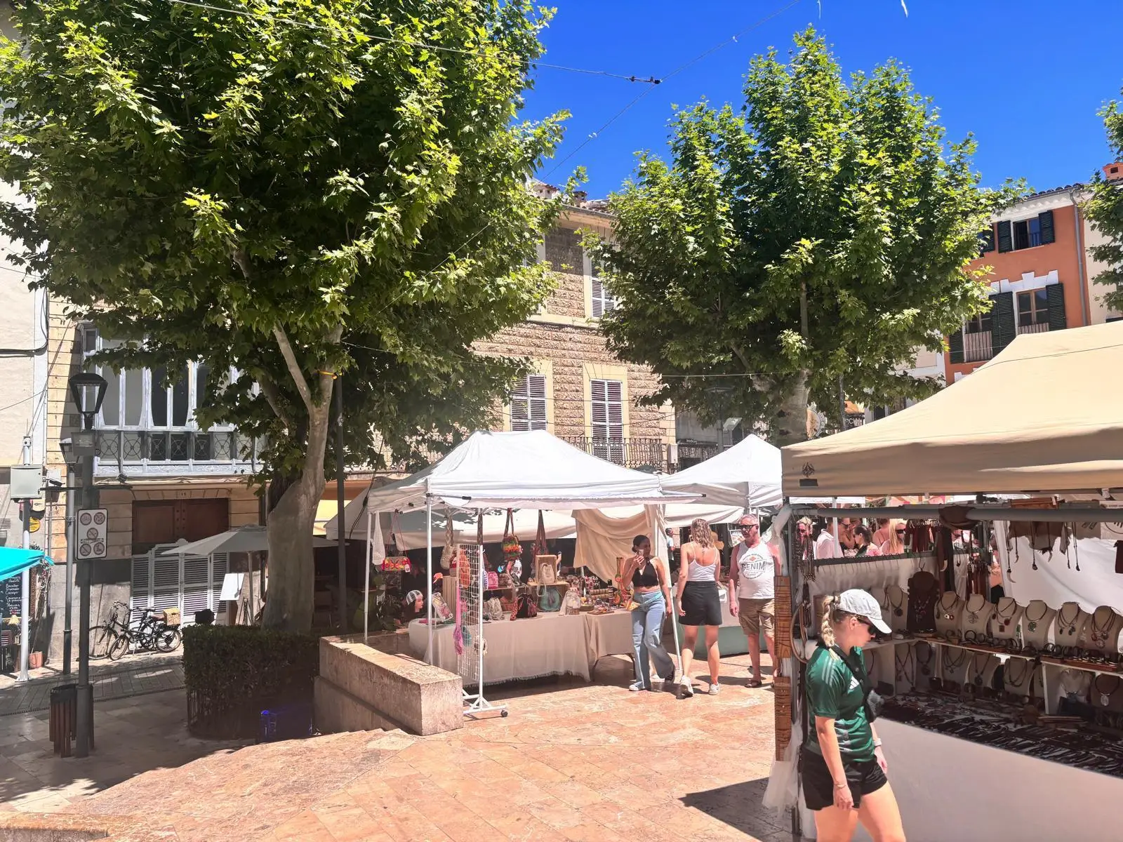 Trouble in Soller - Complaints about terrace tax and lack of shade