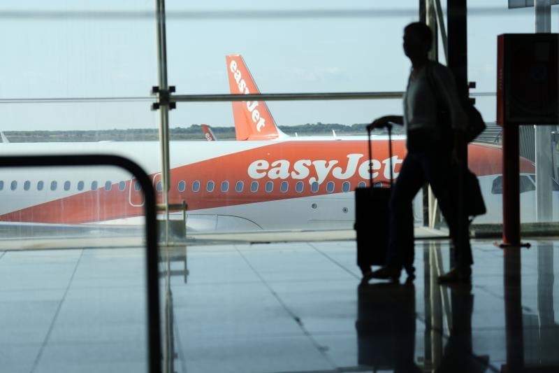 easyJet could be in trouble in Spain for forcing passengers to pay for ...