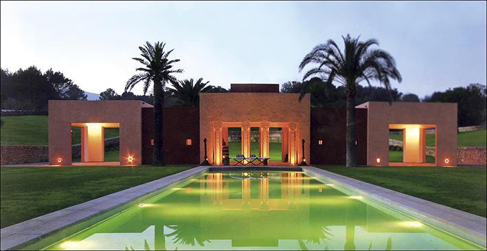 Boris Becker: Tennis ace in financial trouble