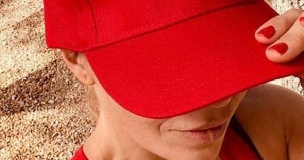 Laura Hamilton gets fit in Mallorca