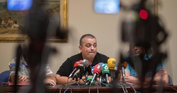 Spanish taxis drivers call off national strike against Uber