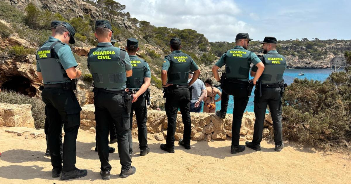 Mallorca police: Guardia Civil act at Caló des Moro beach protest