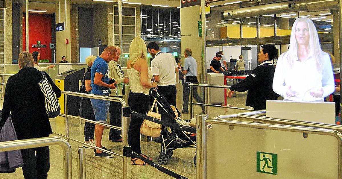 Virtual assistants start work at airport