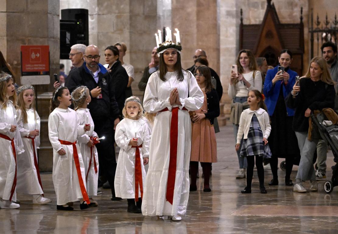 Photo gallery: Santa Lucia concert fills Palma Cathedral with ...