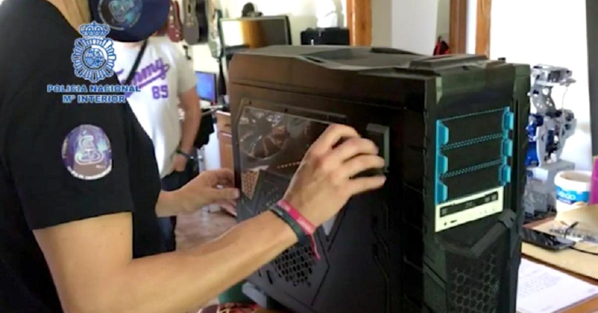 Mallorca police: Palma students arrested for hacking exams' system