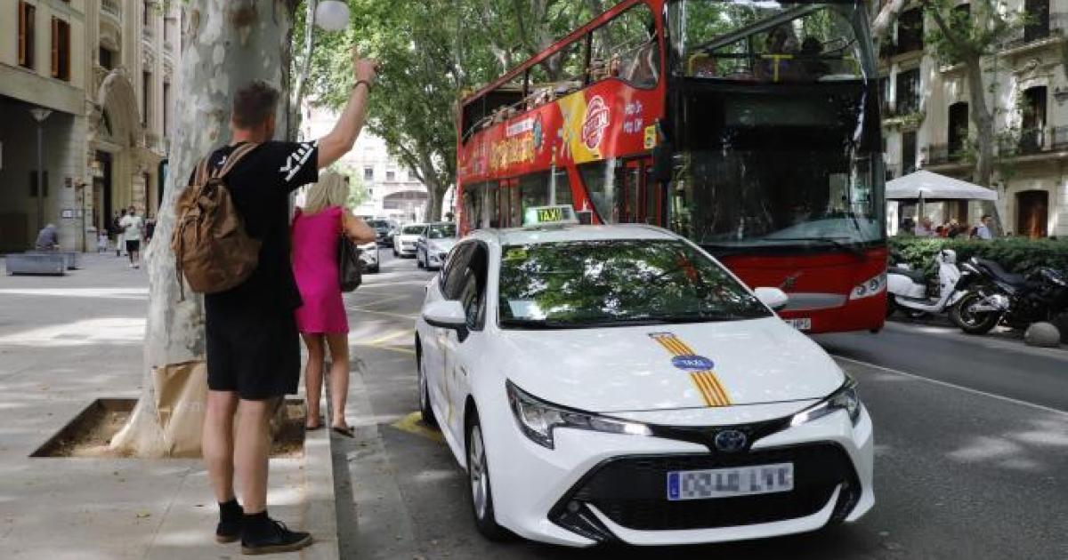 Unlicenced taxi