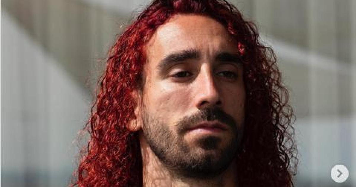 Spain star goes red
