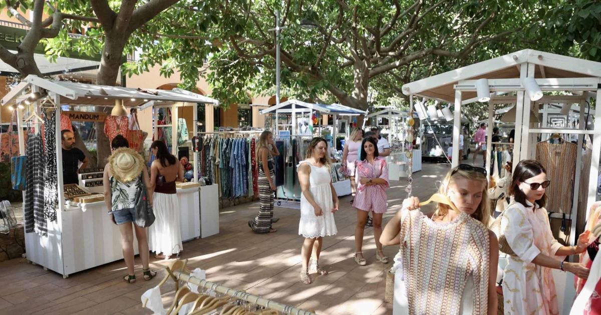 The Puerto Portals Sunset Market returns this summer
