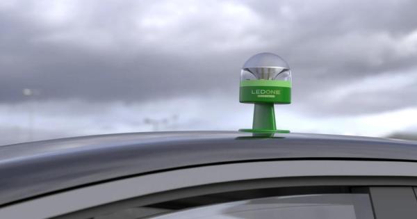 Can V16 warning lights really explode? Spain’s traffic authority responds