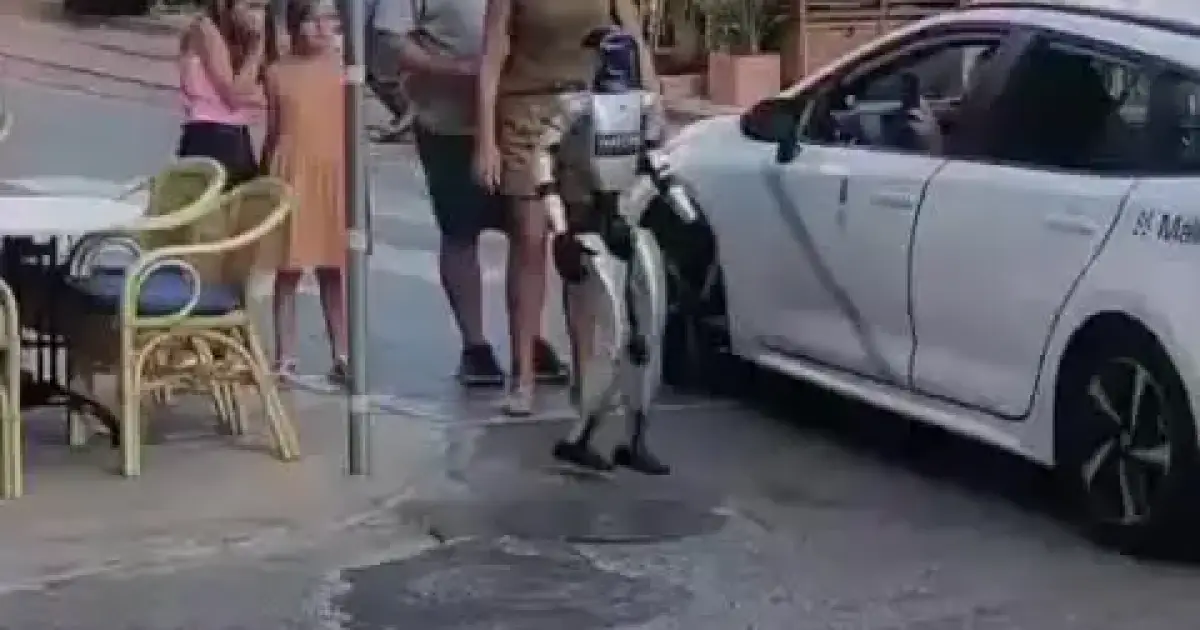 Could this be the future? Humanoid robot spotted strolling through Mallorca