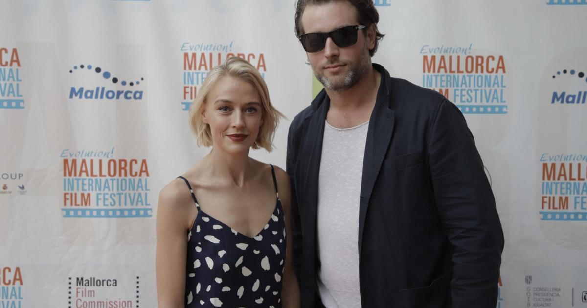 Elen Rhys plays DC Miranda Blake in The Mallorca Files